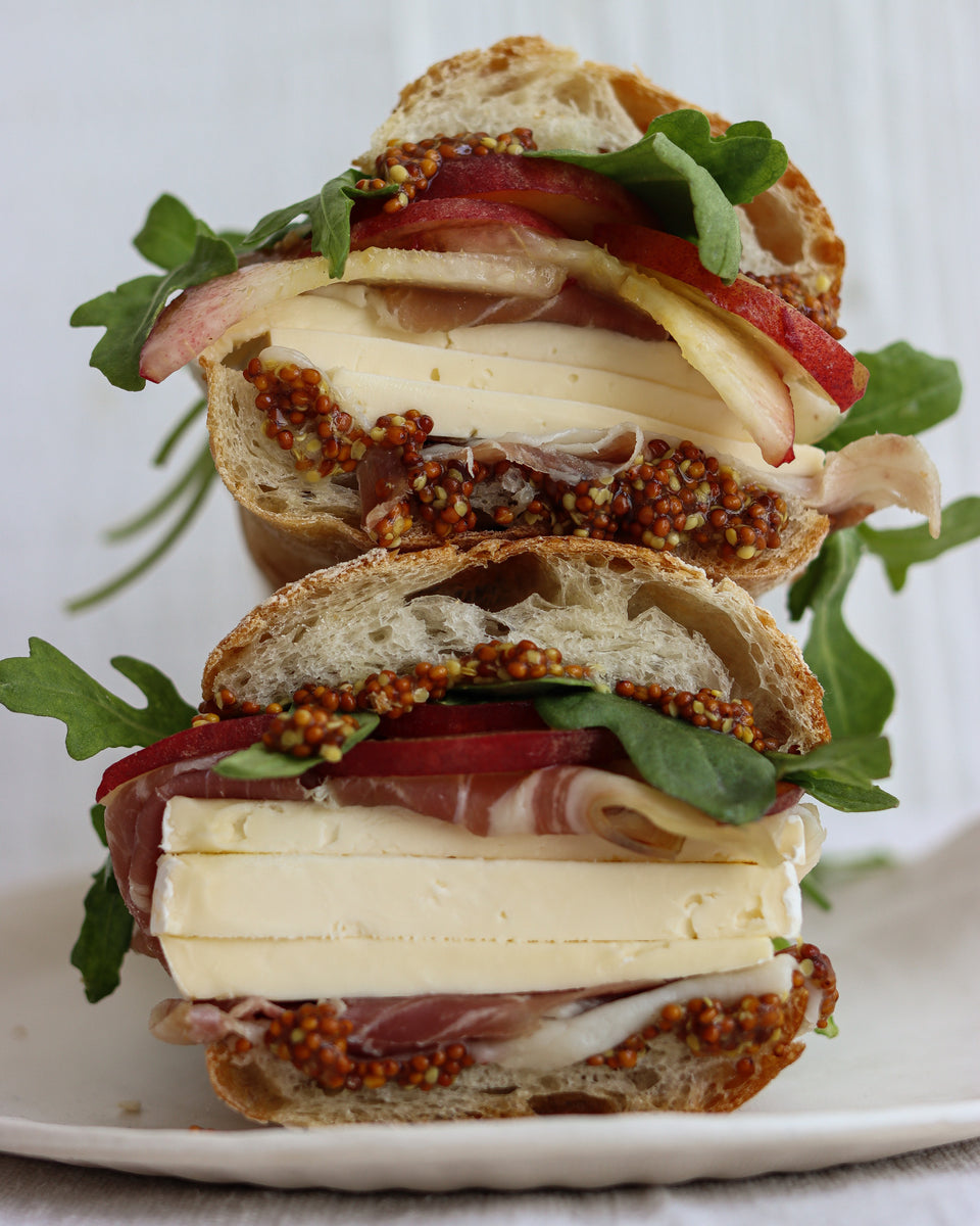 Mt Tam Summer Peach Sandwich – Cowgirl Creamery